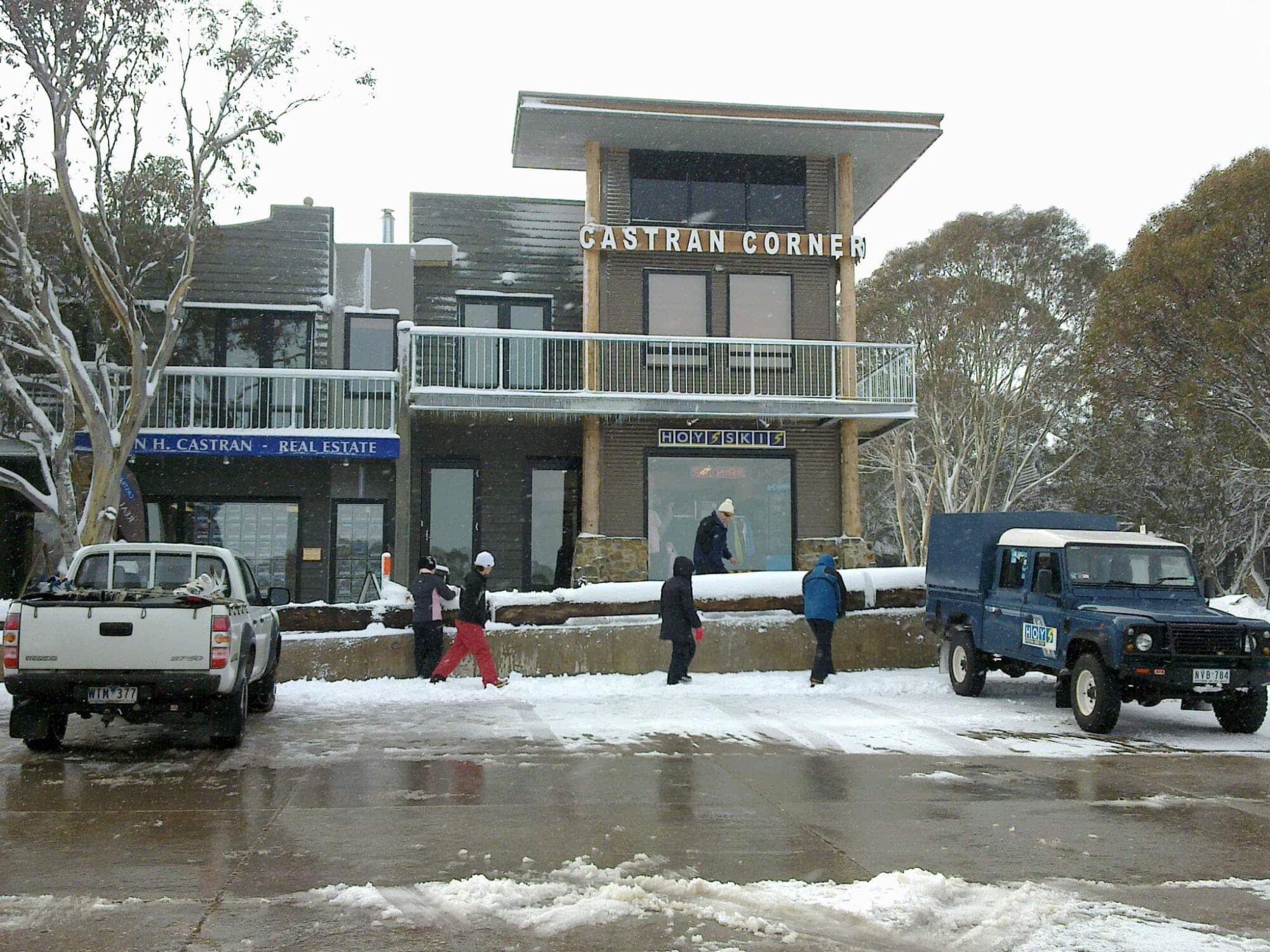 Shopping - Dinner Plain